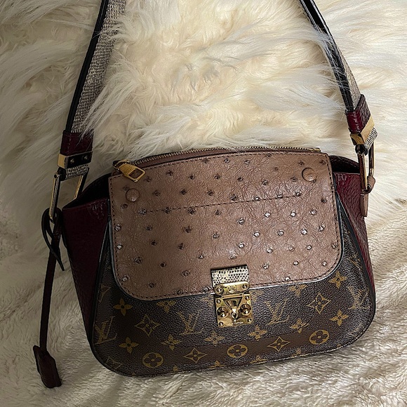 Louis Vuitton | Bags | Authentic Louis Vuitton Shoulder Monogram ...